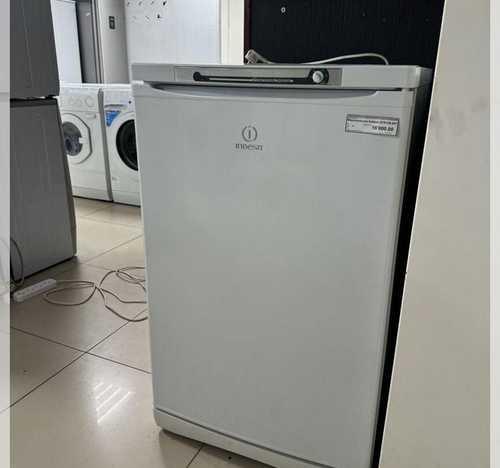 Морозильник Indesit SFR100.001 Гарантия