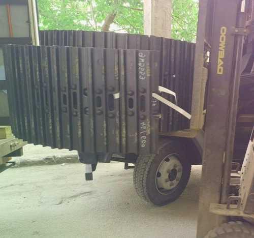 Robex 2000W-3 / Гусеница Hyundai