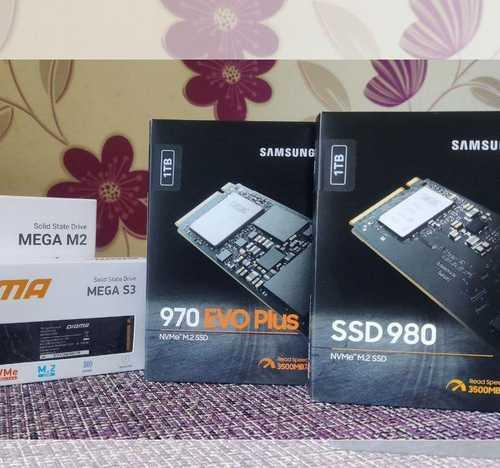 SSD M.2 NVMe 1 TB Samsung 970 EVO Plus; Digma Mega