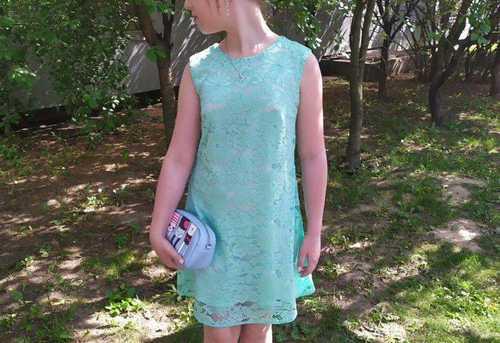 Нарядное платье для девочки и босоножки