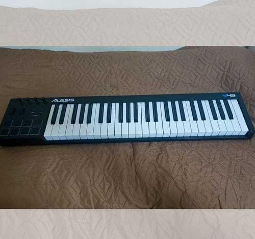 Midi клавиатура Alesis V49