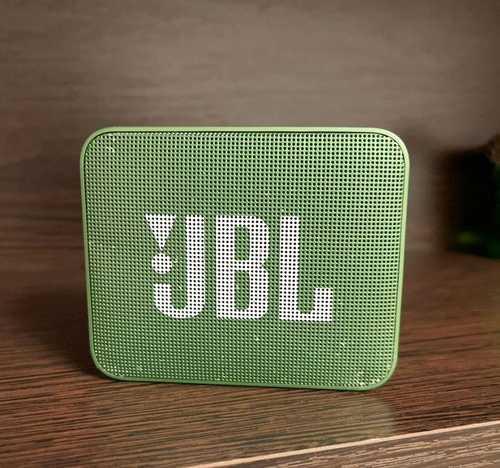 Продаю колонку JBL GO2