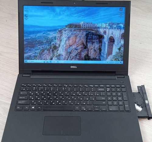 Ноутбук Dell i3/4Gb/inspiron 15