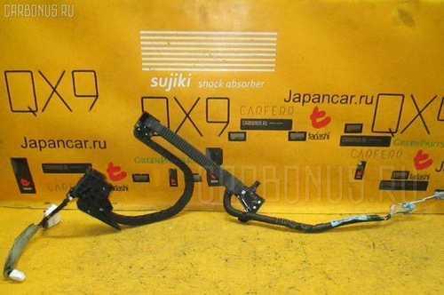 Доводчик двери на Nissan Serena HFC26