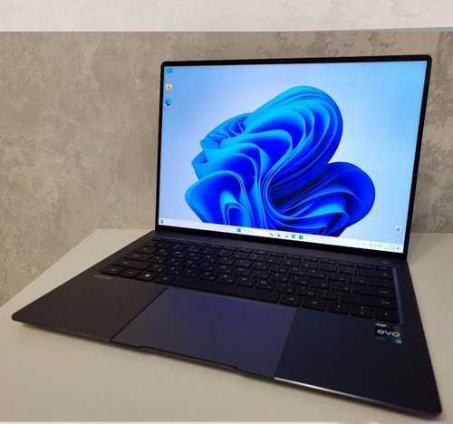 Huawei MateBook X Pro Core i7 1260p, 16GB DDR5