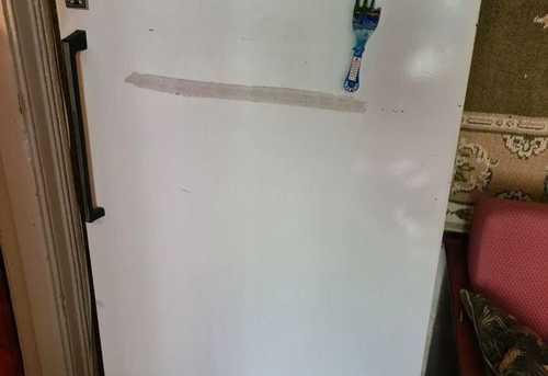 Холодильник Бирюса Стекло полка ящики
