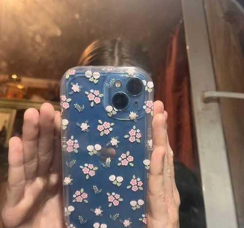 Чехол на iPhone 13