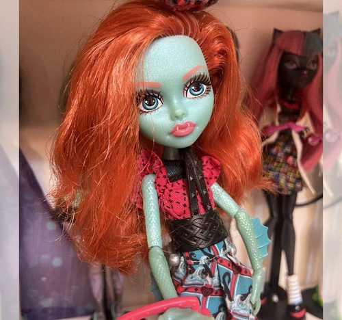 Кукла Monster High Лорна макнесси