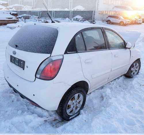 Разбор Kia Rio 2 2011г. 1.4 G4EE АКПП Хэтчбек