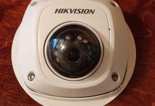 Камера видеонаблюдения Hikvision DS-2CD2522FWD
