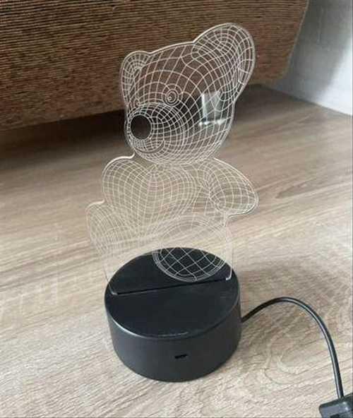 Светодиодный фонарик мишка с сердцем 3D