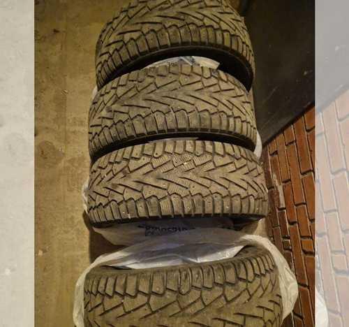 Pirelli Ice Zero 245/45 R18 100H