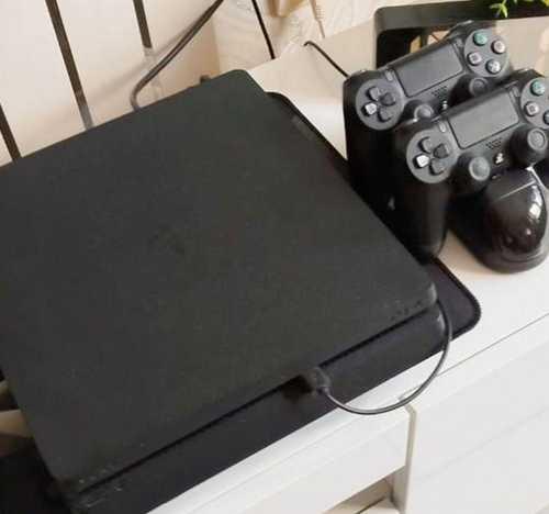 Sony playstation 4 slim 1tb 2 геймпада PS4