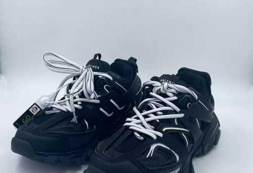 Balenciaga track