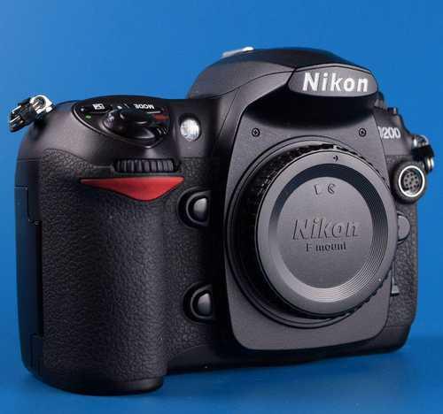 Nikon D200