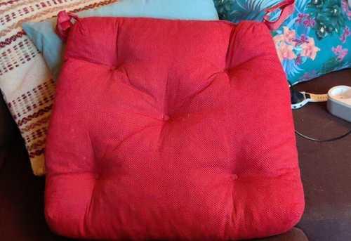 Подушка на стул IKEA красная