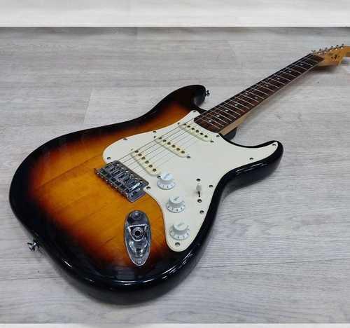 Электрогитара Fender bullet strat SSS