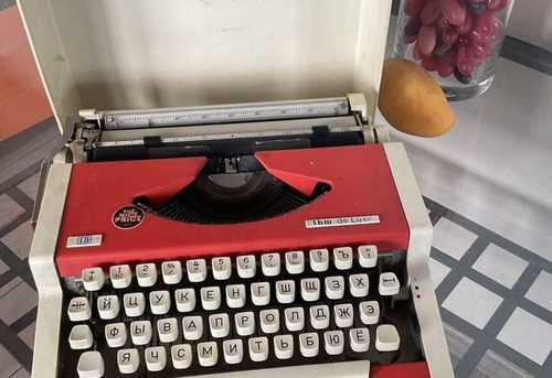 Пишущая машинка портативная гдр