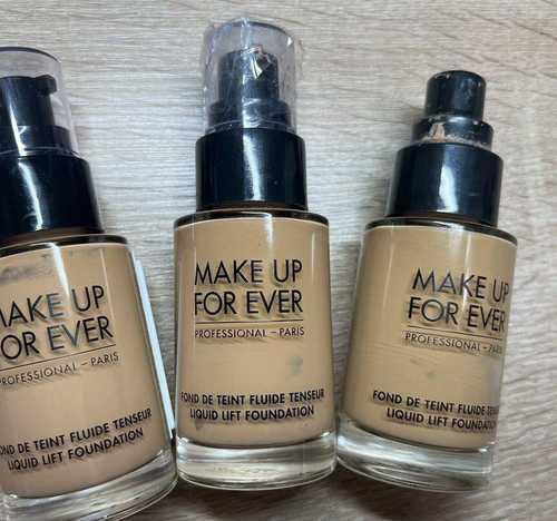 Make up for ever liquid lift foundation