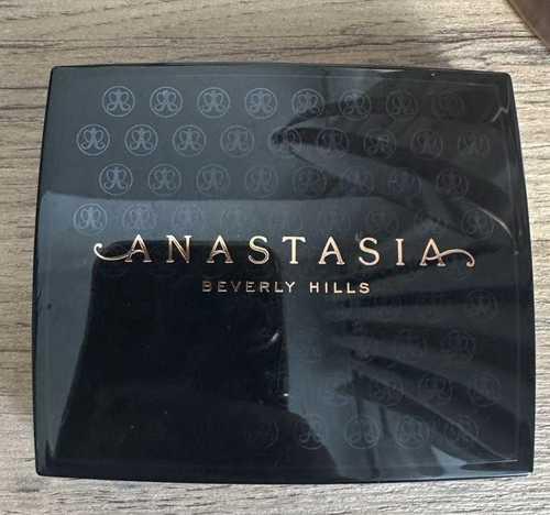 Румяна Anastasia Beverly Hills