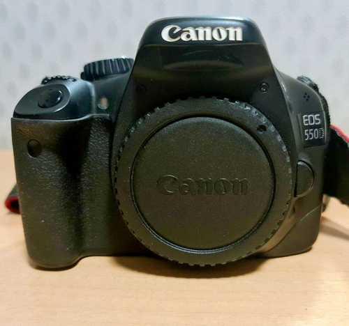 Зеркальный фотоаппарат canon eos 550d