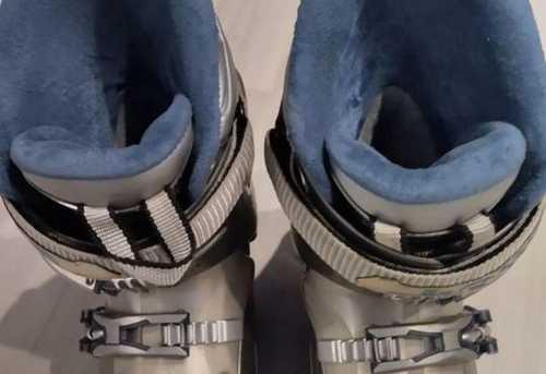 Горнолыжные ботинки женские