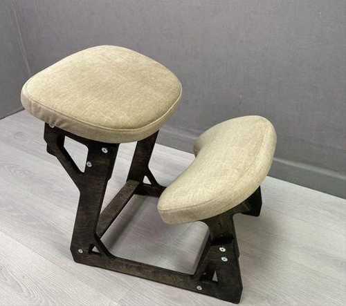 Коленный анатомический стул для школьника