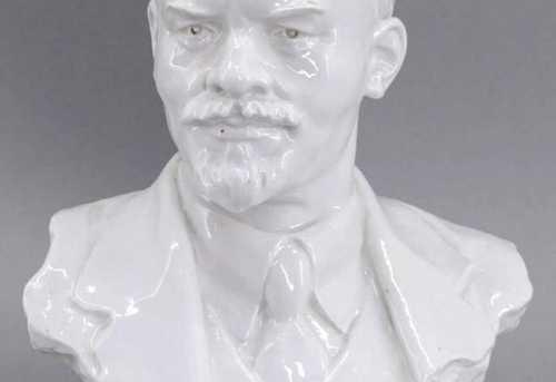Скульптура "Ленин В.И.". Пустыгин Н.П. Дулево