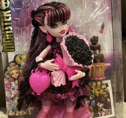 Дракулаура g3 monster ball монстер хай