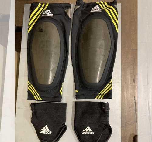 Щитки футбольные adidas