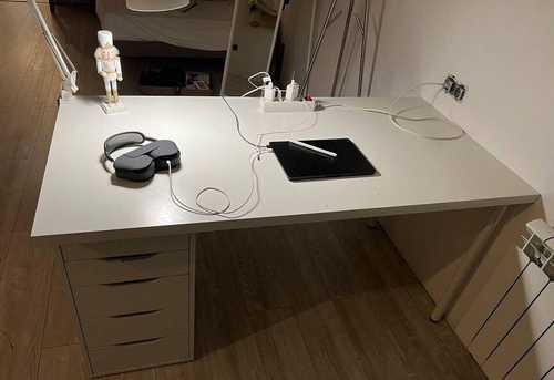 Письменный стол IKEA с выдвижными ящиками