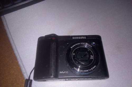 Фотоаппарат Samsung Nv10, застревает объектив