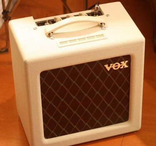 Ламповый комбоусилитель vox AC4TV