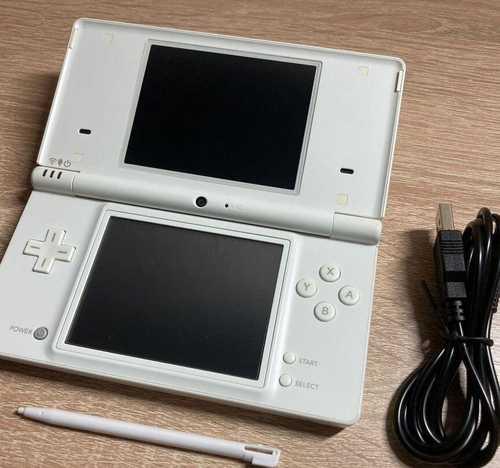 Nintendo DSi