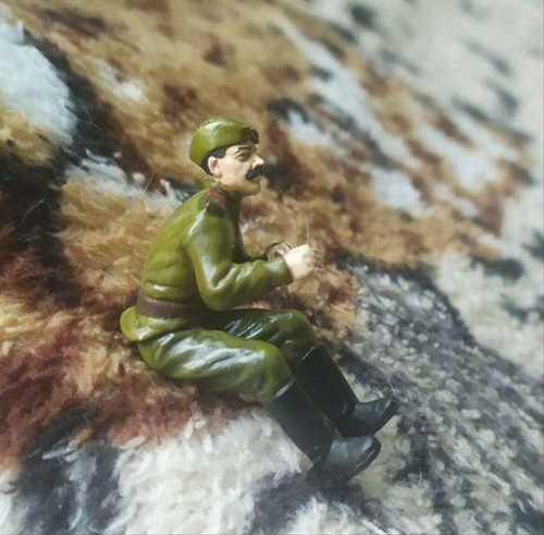 Фигура 1/35 советского водителя