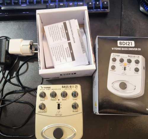 Behringer Bass BDI21