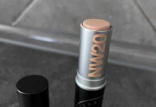 MAC studio fix soft matte foundation stick NW20