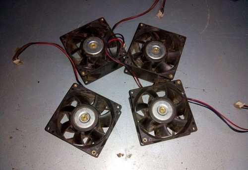 Вентилятор 24V 0.75A 18W 80x80X38 mm (3 pin)