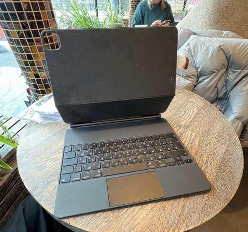 Apple magic keyboard iPad pro 12.9