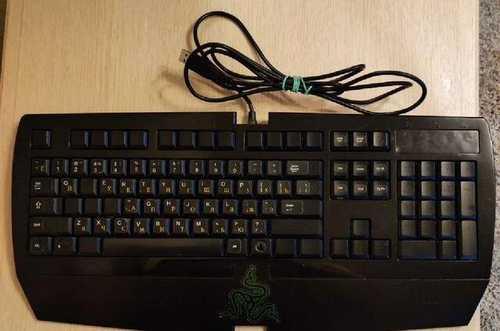 Игровая клавиатура и мышь с ковриком