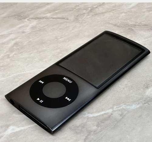 Плеер Apple iPod nano 16 GB черный A1320