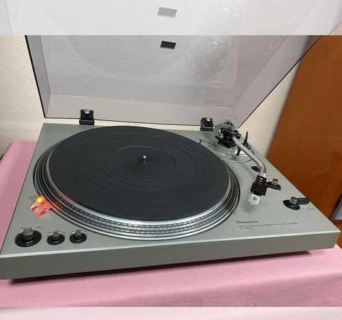 Проигрыватель винила Technics SL-1600 Япония