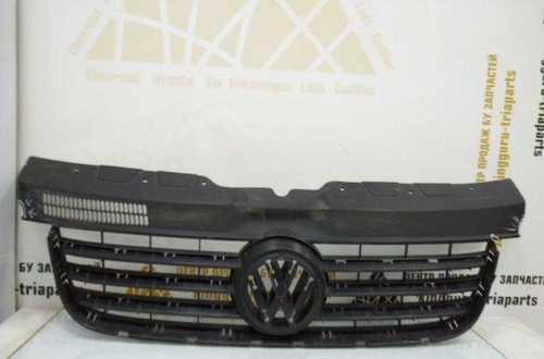Решетка радиатора Volkswagen Multivan T5 7HF до