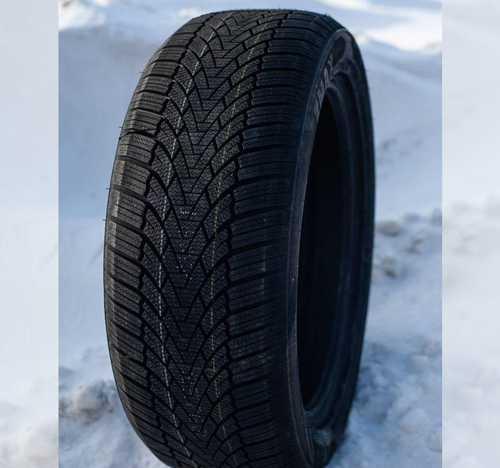 Zmax Winterhawke I 205/40 R17 84V