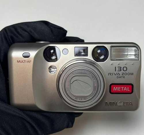 Пленочный фотоаппарат Minolta Riva Zoom 130 Date