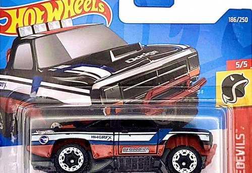 Hot Wheels Dodge D100 TH