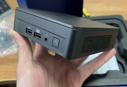 Intel Nuc 13 pro kit i7