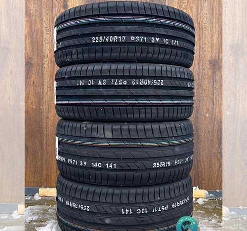 Kumho Ecsta PS71 275/35 R20 и 245/40 R20 102Y