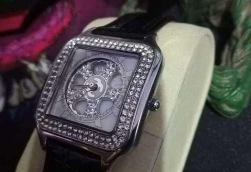 Женские швейцарские часы Chanel 1885