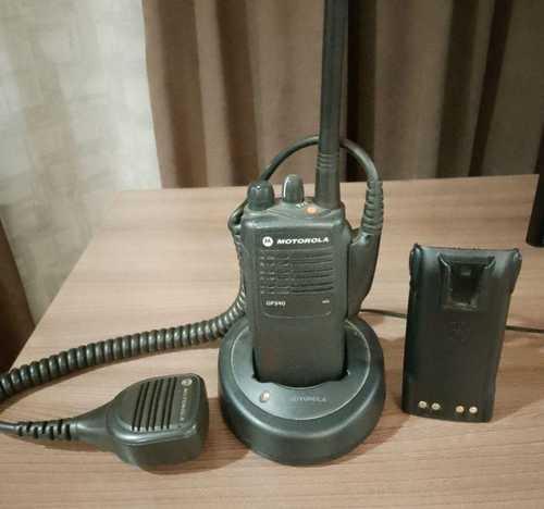 Рация Motorola gp340